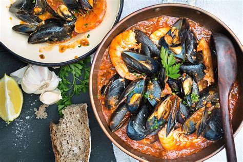 Moules La Proven Ale Recette Maximag Fr Recette Recette