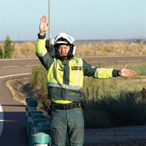 Qu Significan Todos Los Gestos De La Guardia Civil En La Carretera