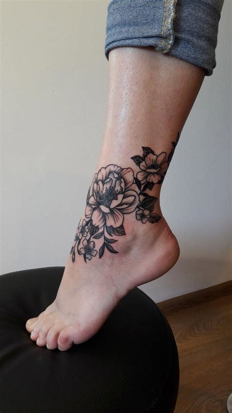 Tattoo Flowers On Foot