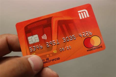 Dónde comprar y cómo usar la nueva tarjeta del Metro