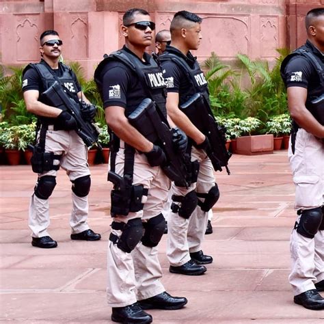 Indian Special Protection Group Spg Commandos Armed With Fnh F Tr