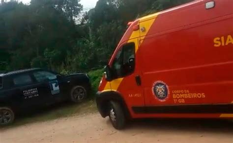 Homem fica em estado grave após ser atropelado por trem no Tatuquara