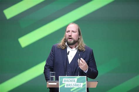 Hofreiter Gegen Kampfjet Lieferung An Saudi Arabien Tixio