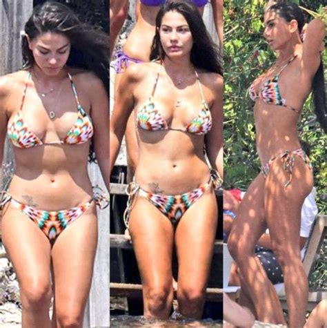 Demet Zdemir Receives Hate Comments After Revealing Bikini Pictures