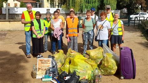 CleanUpDay à Belleroche pour sensibiliser les citoyens Le Patriote