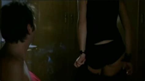 Naked Lucía Jiménez in El club de los suicidas