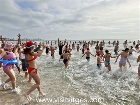 La Capbussada El Primer Baño del Año 2024 en Sitges