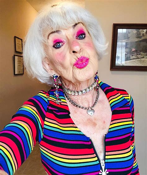 60 Photos Of Instagrams Most Stylish 92 Yo Grandma Baddie Winkle Success Life Lounge
