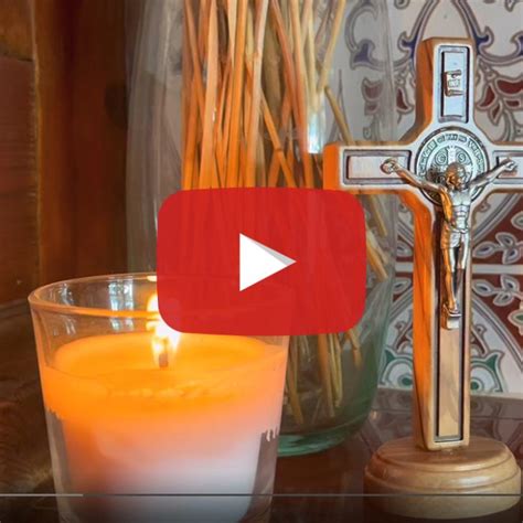 Cruz De Pie Con Medalla De San Benito Crucifijo De Madera
