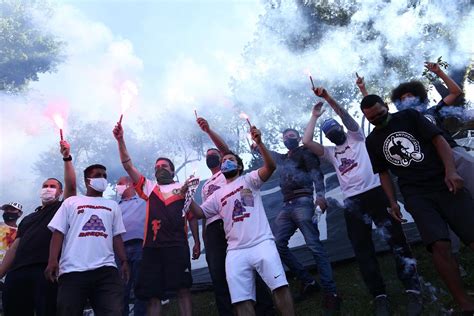 Entregadores fazem 2ª greve nacional em meio a pequenas vitórias e
