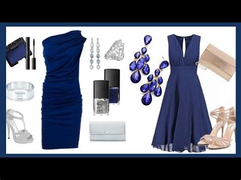 Descubre cómo combinar un elegante vestido azul marino para lucir