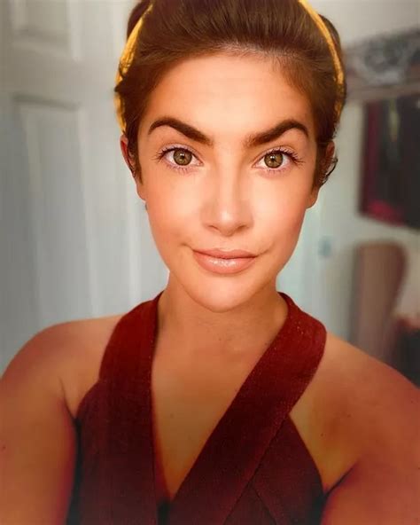 Emmerdale Beauty Isabel Hodgins Leaves Fans Speechless With Glam