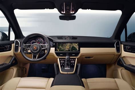 Les premières images du nouveau Porsche Cayenne