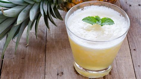 Receita De Suco De Casca De Abacaxi Capim Cidreira Boomi