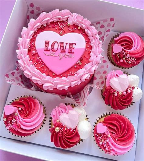 Cute Valentines Day Cupcakes Mini Bento Cake With Matching