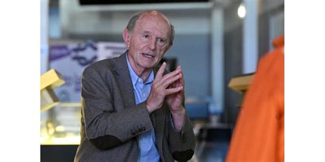 En quête de demain Jean Louis Étienne Lhumanité doit coûte que