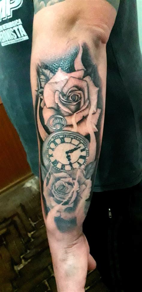 Rosas Y Reloj Tatuaje Skull Tattoo Tattoos Skull