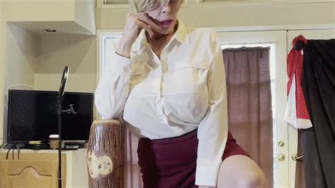Shelly The Sexy Granny Shelly The Burbank Bomber