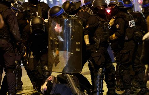 Emeutes à Marseille Quatre policiers vont être mis en examen pour
