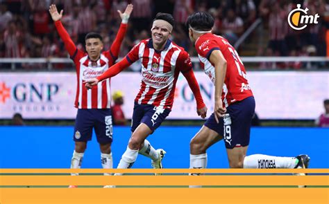 Así fue el gol anulado a Chivas por mano de Pável Pérez VIDEO