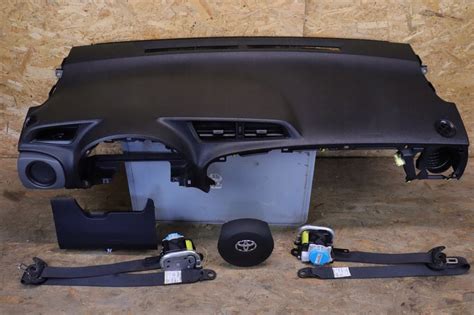 Deska Konsola AIRBG Pasy Toyota Yaris III ORYGINAŁ 12798537842