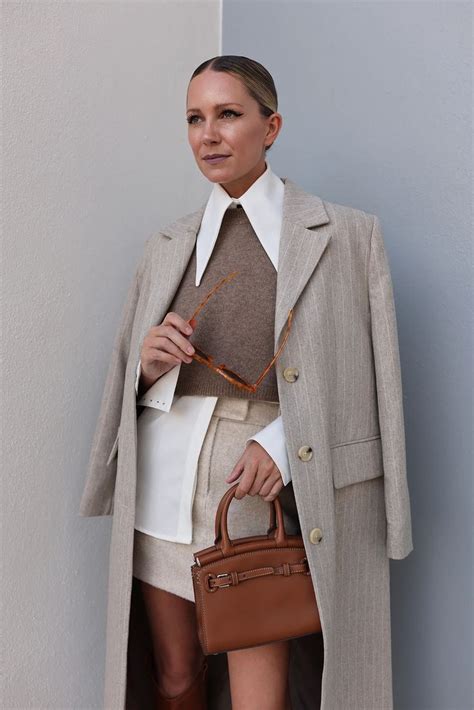 HOW TO STYLE THE MINI SKIRT In 2024 Winter Fashion Outfits Style