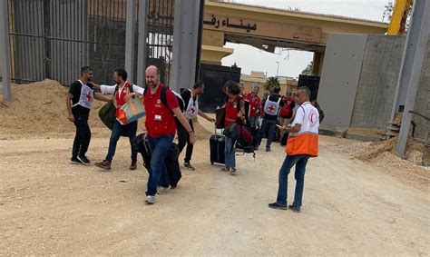 6th Aid Convoy Enters Gaza Strip IHA News