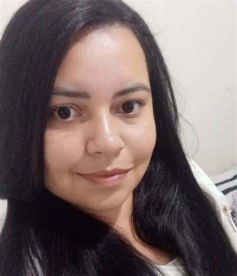 Jovem desaparecida há 2 dias em Petrolina mobiliza familiares por