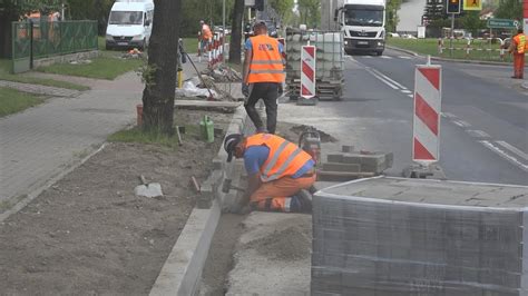 Trwa remont drogi wojewódzkiej w Doruchowie YouTube
