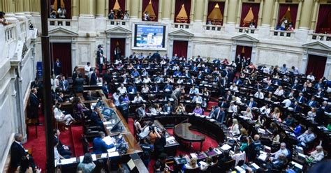 Se cayó la Ley Ómnibus qué pasa cuando un proyecto vuelve a comisión