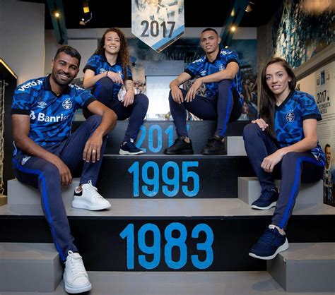 Tercera camiseta Umbro del Grêmio 2021 22