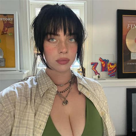 Billie Eilish Nude Pics