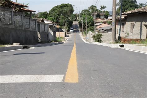 Governo de Criciúma inaugura pavimentação asfáltica de 12 ruas no