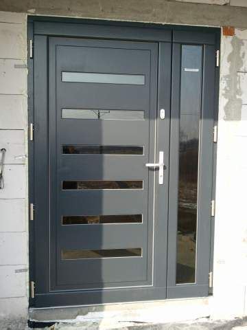 Pin By Nadjib On Enregistrements Rapides Modern Exterior Doors