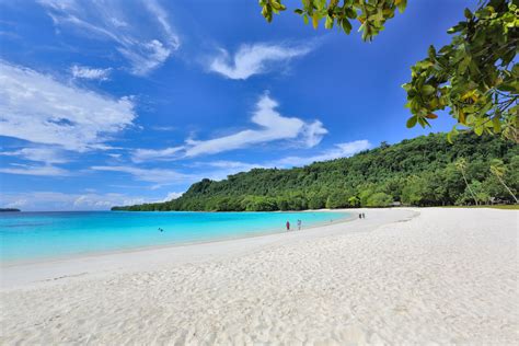 10 Most Beautiful Beaches In The World Infoupdate Org
