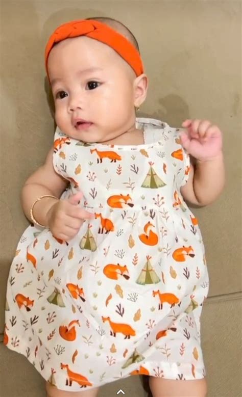 21 Nama Bayi Perempuan Islami Sansekerta Aesthetic Modern Lahir Bulan