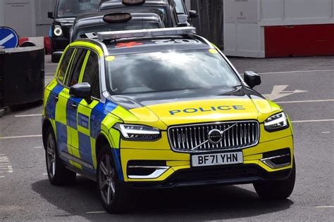 BF71 YHN Metropolitan Police Volvo XC90 T8 Armed Response Flickr