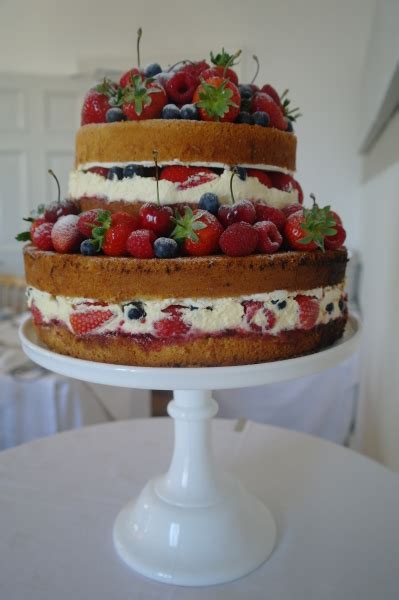 Se Arrumar E Para Comemorar Naked Cake
