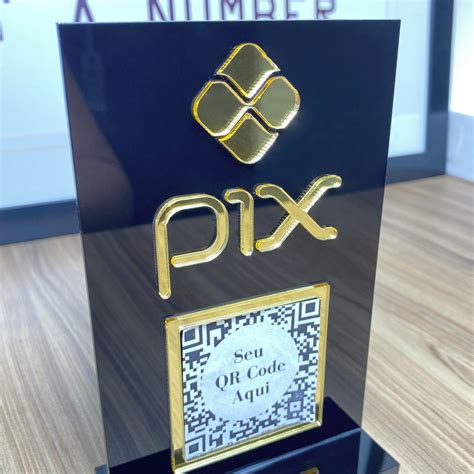 Placa Pix Pagamento Qrcode Acrílico Preto e Dourado Elo7