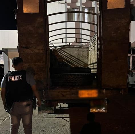Polic A Ecuador On Twitter No Al Contrabando En Eloro Mediante