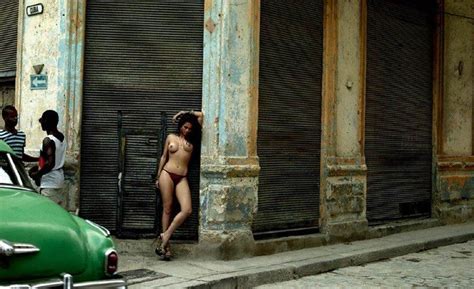 Nanda Costa Pelada Atriz Da Globo Nua Playboy Nacional Agosto 2014