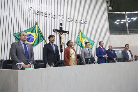 Sessão solene na Alece marca comemorações dos 25 anos do Centec Consecti