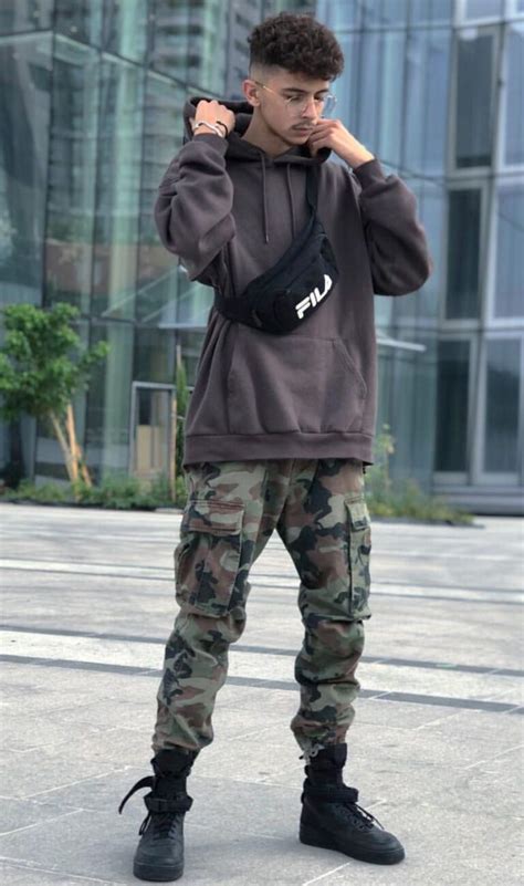 Calça cargo masculina como usar E de 30 looks para inspirar