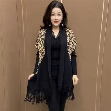 New European Station Fashionable And Casual Shawl Style Color Blocked