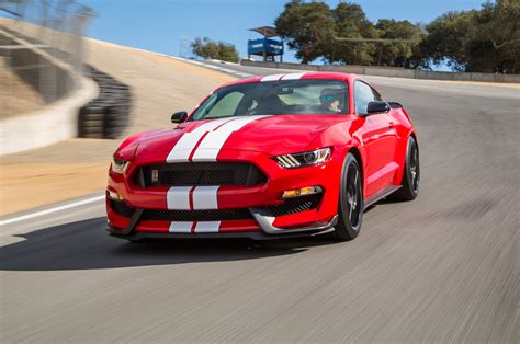 2016 Ford Shelby GT350 Mustang First Test Review