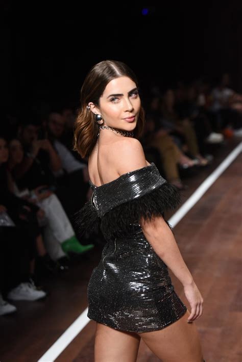 São Paulo Fashion Week terá venda limitada de ingressos FAMOSANDO
