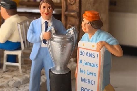 Marseille Un santon à l image de Bernard Tapie un hommage au Boss