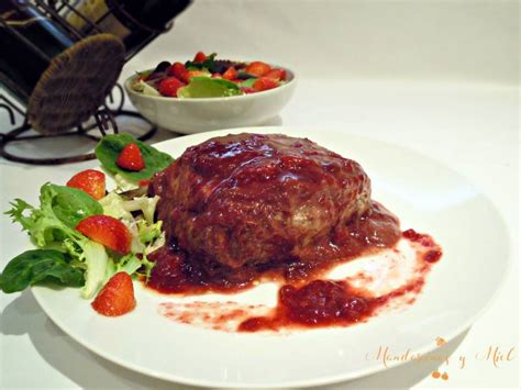 Lomo con salsa de vino tinto y fresas Cocina y recetas fáciles