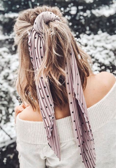 Pretty Ways To Wear A Scarf In Your Hair Scarf Hairstyles Ways To