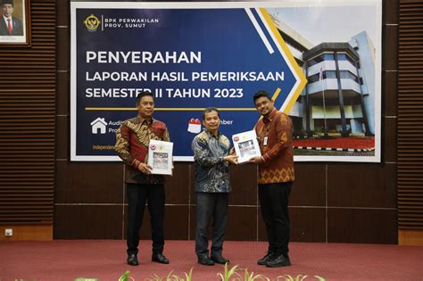 Penyerahan Laporan Hasil Pemeriksaan Kepatuhan Atas Pengadaan Barang